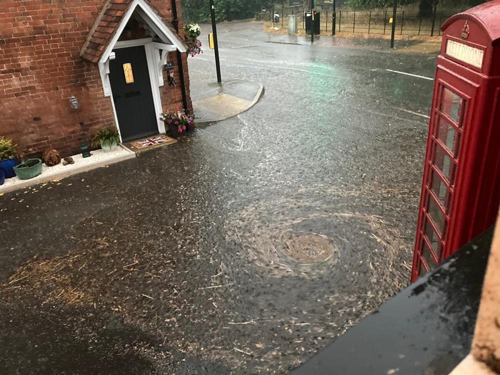 Recent Flooding, Coughton, Alcester : Local News - HugoFox