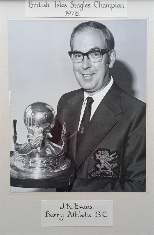Russell Evans Funeral, Barry : Local News - HugoFox